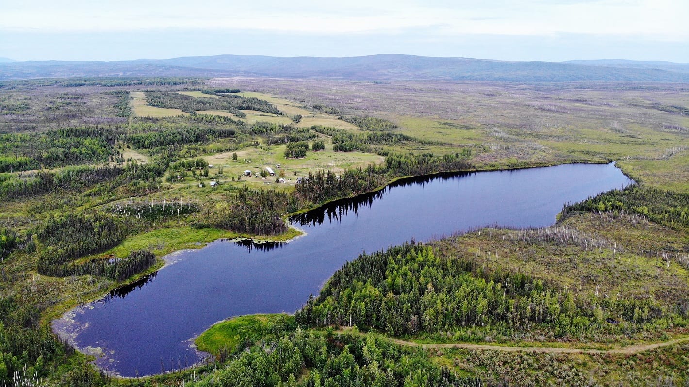 REMOTE LAKEFRONT VOLKMAR LAKE CABIN 9 ACRES INTERIOR ALASKA